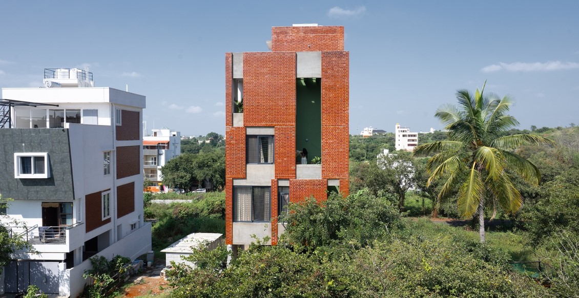 India: La Casa Turahalli - ShoulderTap